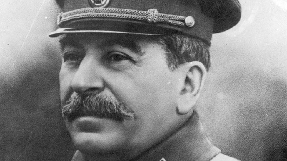 BIOGRAFIAS: STALIN – TÊTE-À-TÊTE
